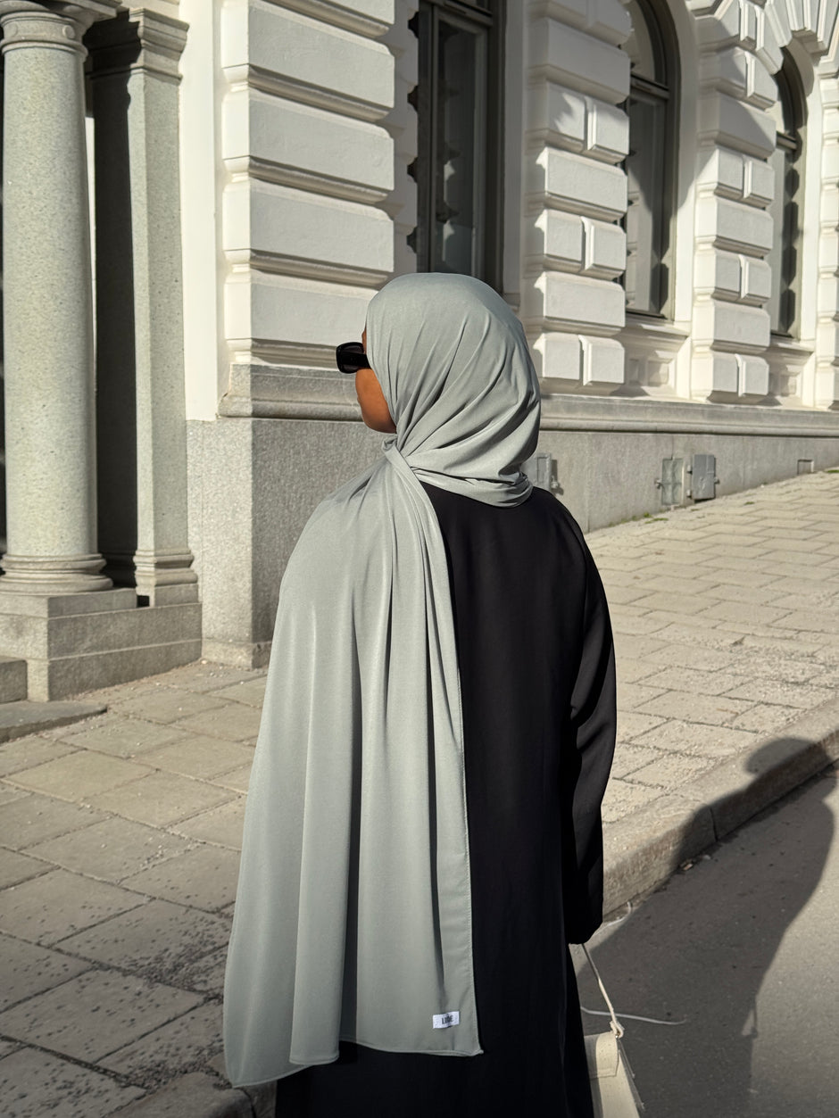 Quality abayas from Luude – Luude Collection