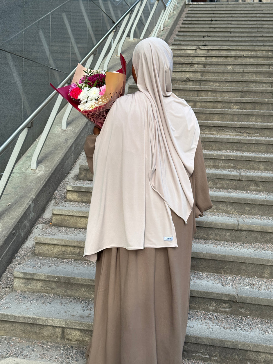 Quality abayas from Luude – Luude Collection