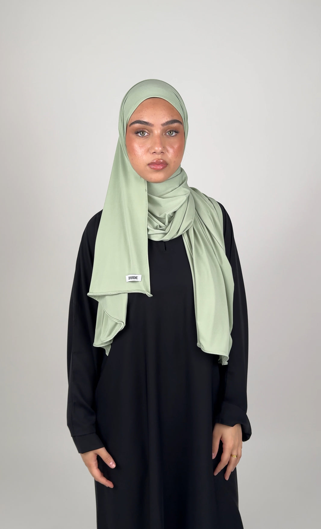 Quality abayas from Luude – Luude Collection