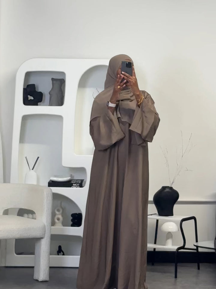 Quality abayas from Luude – Luude Collection