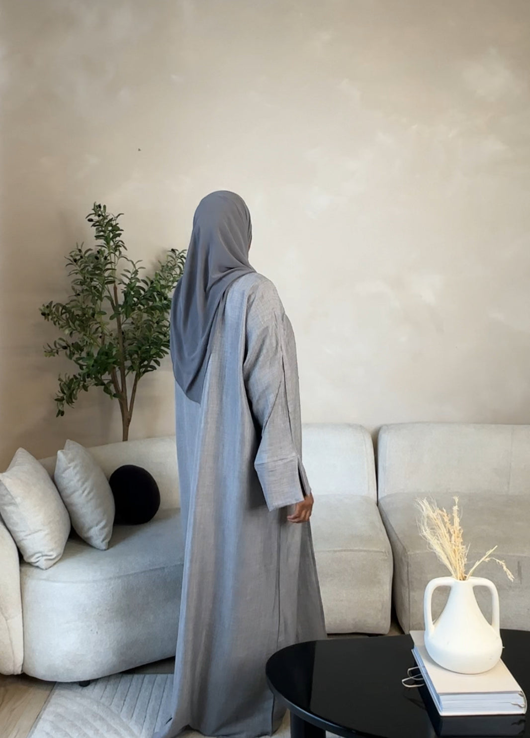 Quality abayas from Luude – Luude Collection