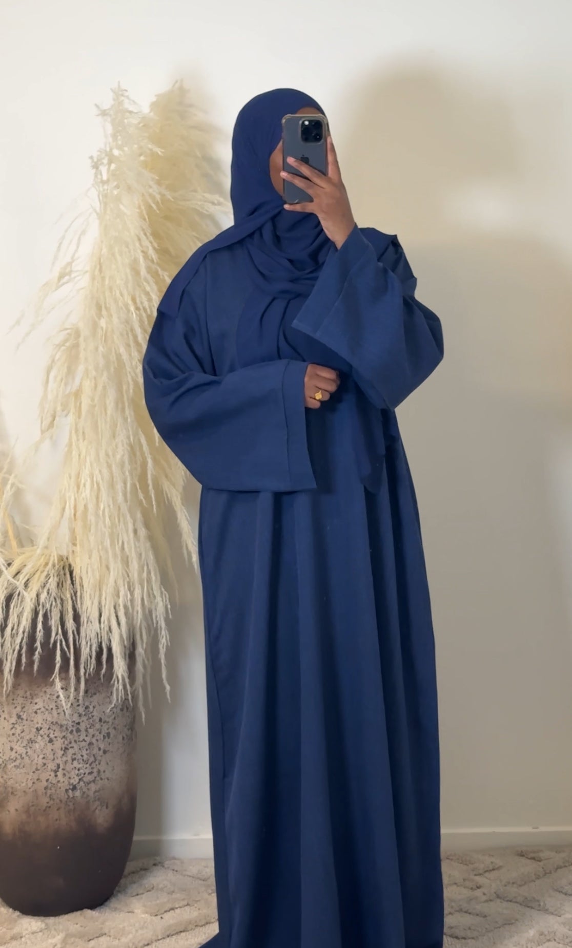 Quality abayas from Luude – Luude Collection