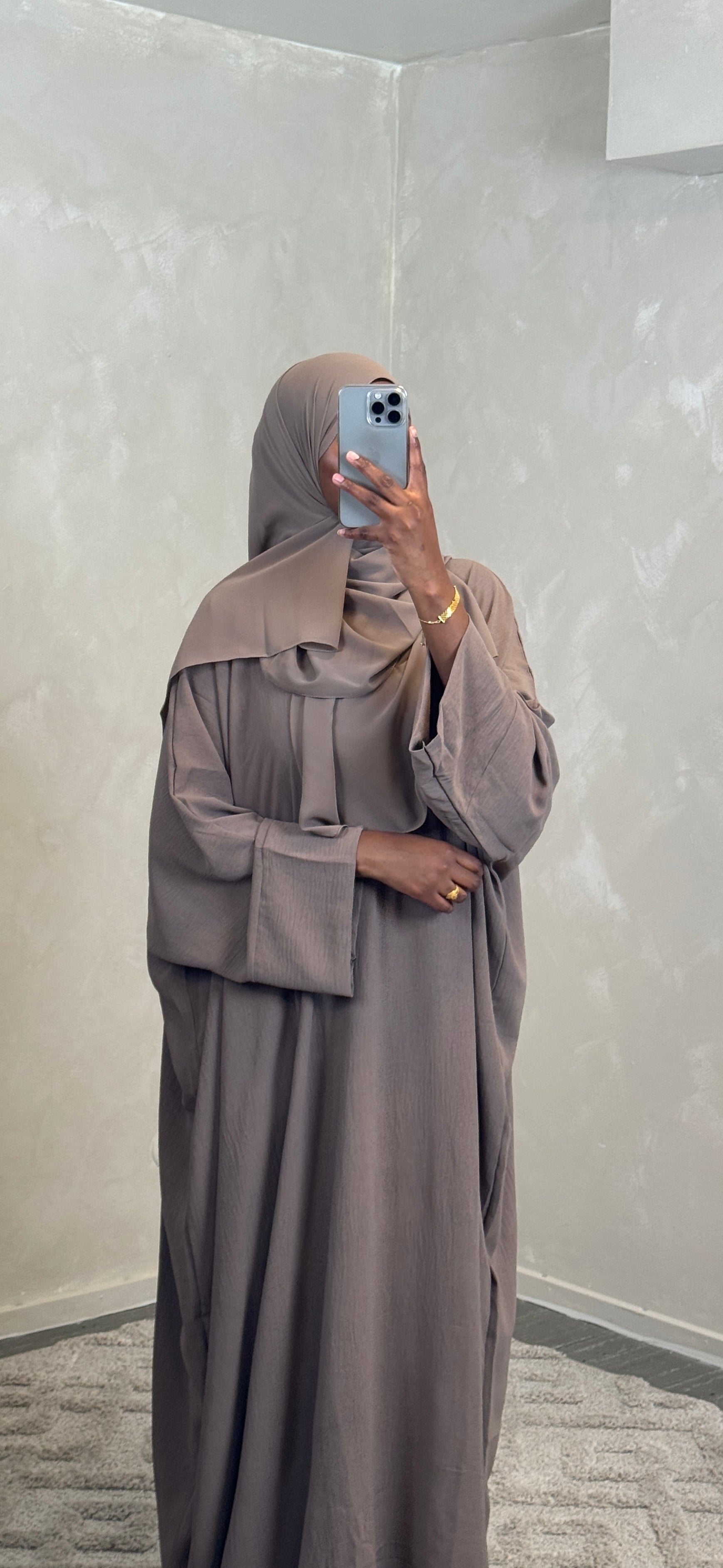 Quality abayas from Luude – Luude Collection