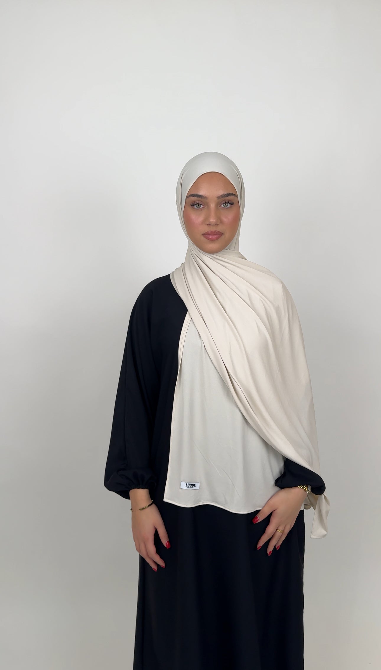 Quality abayas from Luude – Luude Collection